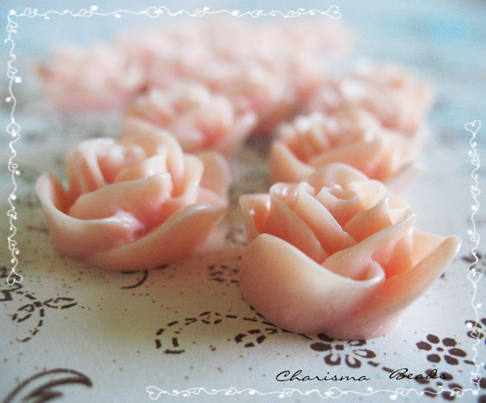 18 Resin Roses Cabochons Flower Accessory 22x22x12mm on Luulla